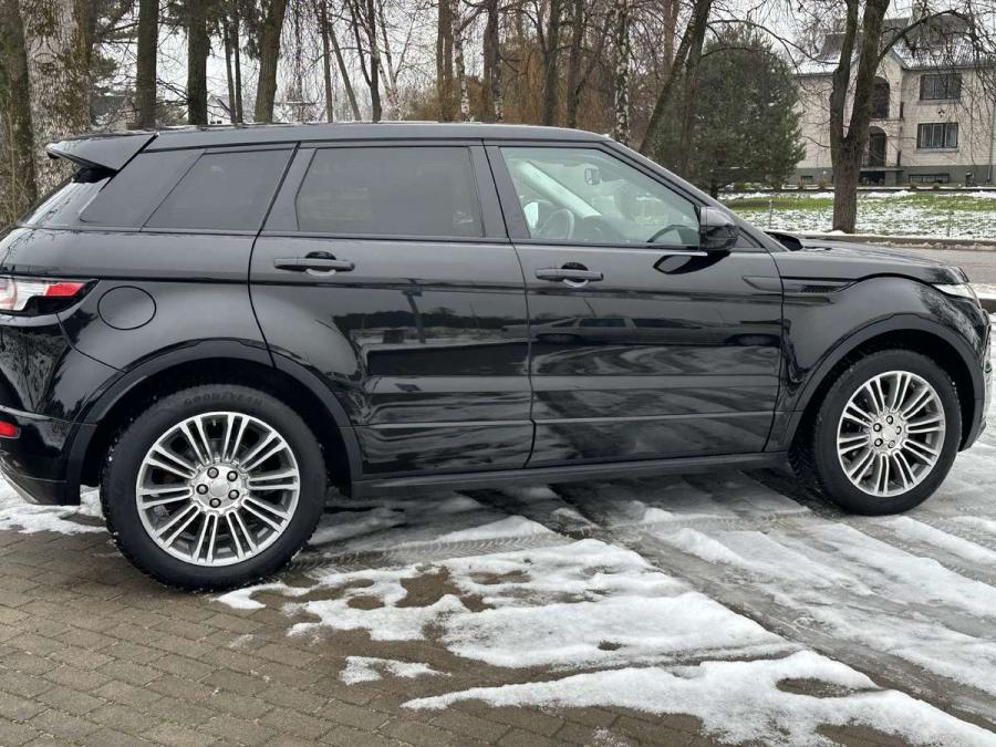 Melns Land Rover Range Rover Evoque 2014 Utena, ar dzinēja tilpumu 2.18 L un nobraukumu 190 tūkst. km par 12300 €, foto 8 vietnē AUTOMOTO.COM.LV