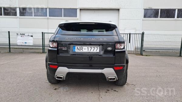 Black Land Rover Range Rover Evoque 2014 in Tukums, with an engine capacity of 2.20 L and mileage of 250 thousand km for 12900 €, photo 3 on AUTOMOTO.COM.LV
