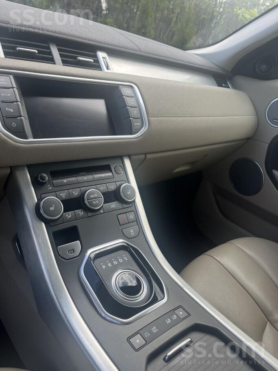 Melns Land Rover Range Rover Evoque 2014 Rīga, ar dzinēja tilpumu 2.20 L un nobraukumu 225 tūkst. km par 11500 €, foto 10 vietnē AUTOMOTO.COM.LV