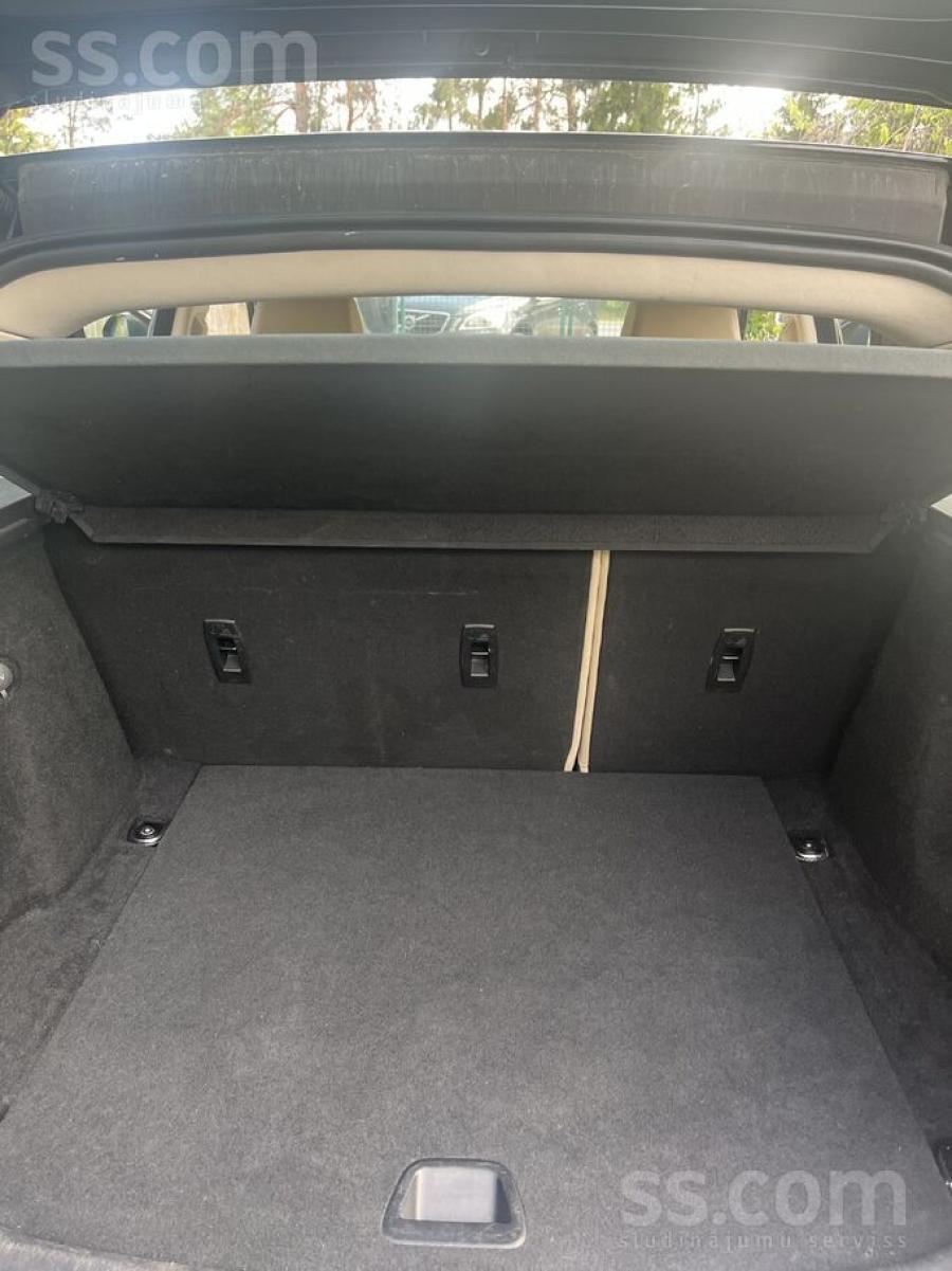 Melns Land Rover Range Rover Evoque 2014 Rīga, ar dzinēja tilpumu 2.20 L un nobraukumu 225 tūkst. km par 11500 €, foto 12 vietnē AUTOMOTO.COM.LV