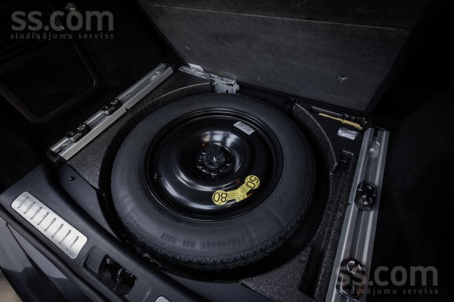 Melns Land Rover Range Rover Evoque 2014 Jelgava, ar dzinēja tilpumu 2.20 L un nobraukumu 234 tūkst. km par 12800 €, foto 32 vietnē AUTOMOTO.COM.LV
