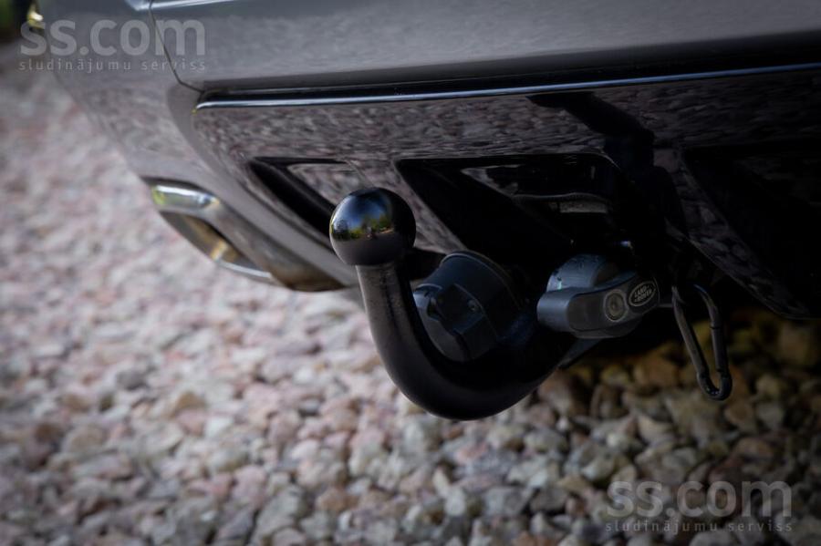 Melns Land Rover Range Rover Evoque 2014 Jelgava, ar dzinēja tilpumu 2.20 L un nobraukumu 234 tūkst. km par 12800 €, foto 33 vietnē AUTOMOTO.COM.LV