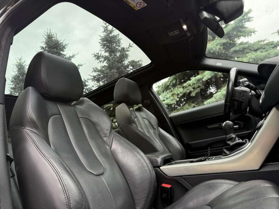 Black Land Rover Range Rover Evoque 2014 in Utena, with an engine capacity of 2.18 L and mileage of 273 thousand km for 8600 €, photo 19 on AUTOMOTO.COM.LV