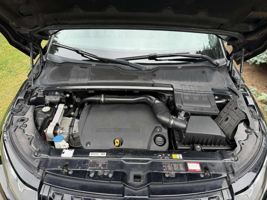 Black Land Rover Range Rover Evoque 2014 in Utena, with an engine capacity of 2.18 L and mileage of 273 thousand km for 8600 €, photo 22 on AUTOMOTO.COM.LV