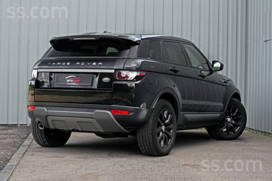 Melns Land Rover Range Rover Evoque 2014 Ogre, ar dzinēja tilpumu 2.20 L un nobraukumu 226 tūkst. km par 11700 €, foto 5 vietnē AUTOMOTO.COM.LV