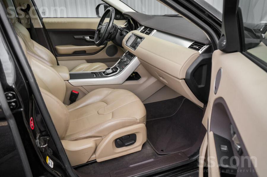 Melns Land Rover Range Rover Evoque 2014 Ogre, ar dzinēja tilpumu 2.20 L un nobraukumu 226 tūkst. km par 11700 €, foto 8 vietnē AUTOMOTO.COM.LV