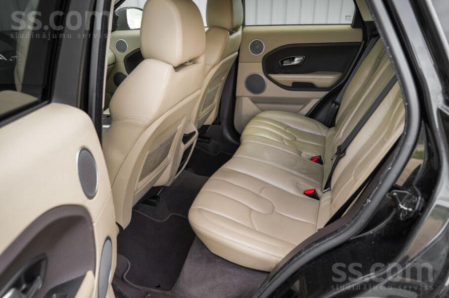Melns Land Rover Range Rover Evoque 2014 Ogre, ar dzinēja tilpumu 2.20 L un nobraukumu 226 tūkst. km par 11700 €, foto 19 vietnē AUTOMOTO.COM.LV
