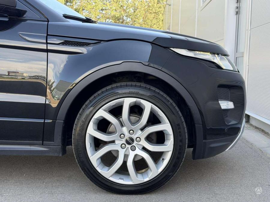 Melns Land Rover Range Rover Evoque 2014 Utena, ar dzinēja tilpumu 2.18 L un nobraukumu 239 tūkst. km par 11950 €, foto 6 vietnē AUTOMOTO.COM.LV