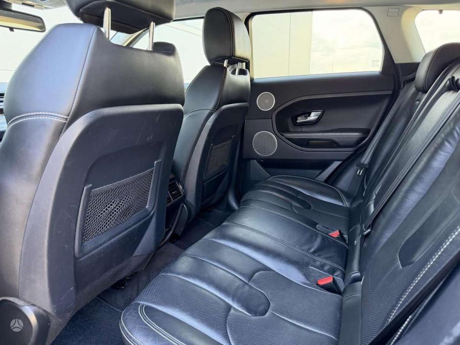Melns Land Rover Range Rover Evoque 2014 Utena, ar dzinēja tilpumu 2.18 L un nobraukumu 239 tūkst. km par 11950 €, foto 14 vietnē AUTOMOTO.COM.LV