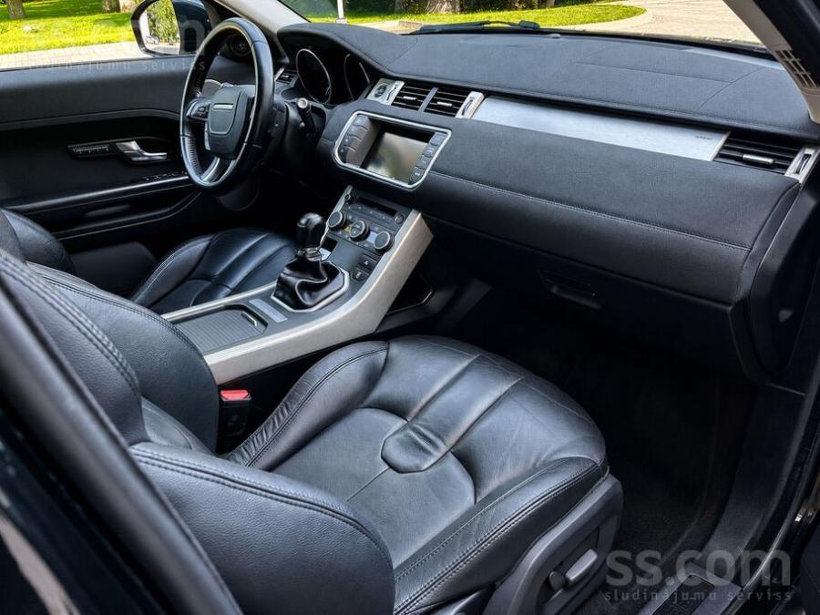 Melns Land Rover Range Rover Evoque 2014 Jelgava, ar dzinēja tilpumu 2.20 L un nobraukumu 201 tūkst. km par 9990 €, foto 10 vietnē AUTOMOTO.COM.LV