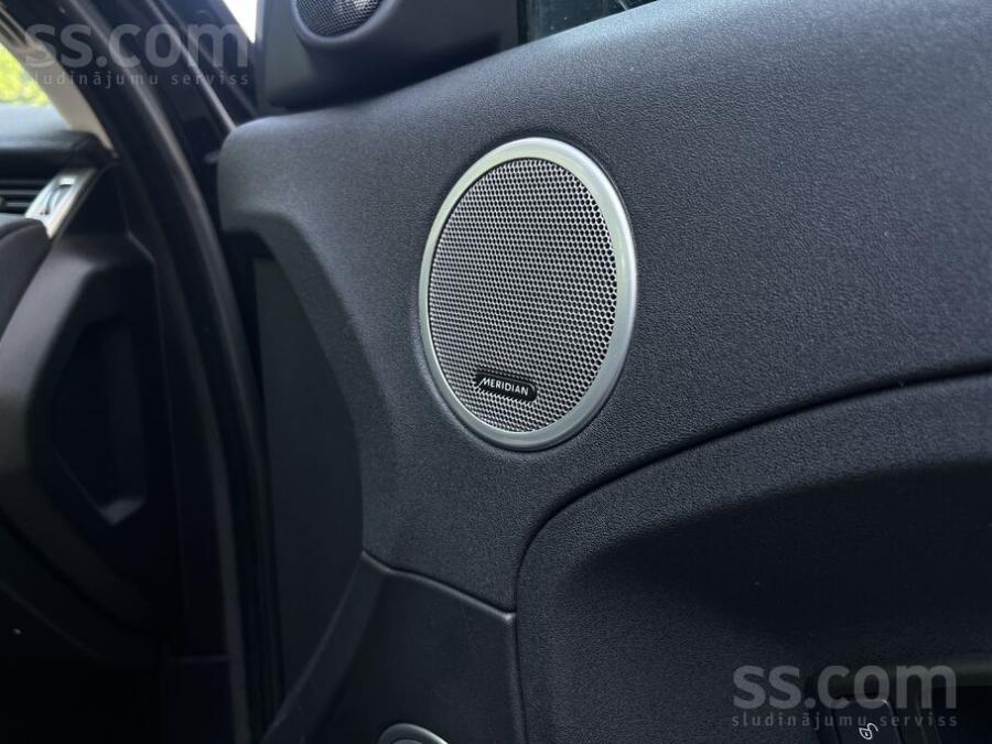 Melns Land Rover Range Rover Evoque 2014 Jelgava, ar dzinēja tilpumu 2.20 L un nobraukumu 201 tūkst. km par 9990 €, foto 11 vietnē AUTOMOTO.COM.LV