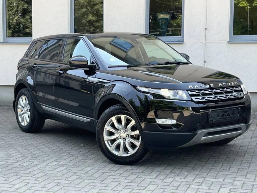 Melns Land Rover Range Rover Evoque 2014 Jelgava, ar dzinēja tilpumu 2.20 L un nobraukumu 201 tūkst. km par 9990 €, foto 1 vietnē AUTOMOTO.COM.LV