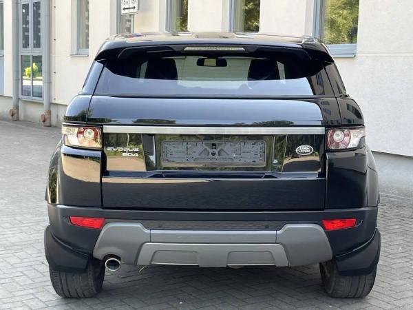 Melns Land Rover Range Rover Evoque 2014 Jelgava, ar dzinēja tilpumu 2.20 L un nobraukumu 201 tūkst. km par 9990 €, foto 5 vietnē AUTOMOTO.COM.LV