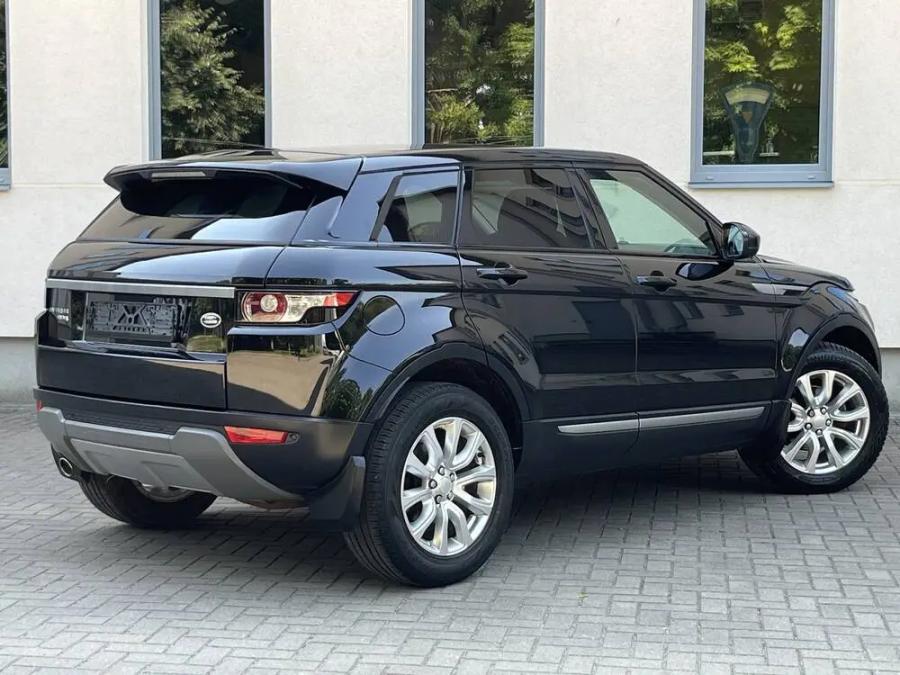 Melns Land Rover Range Rover Evoque 2014 Jelgava, ar dzinēja tilpumu 2.20 L un nobraukumu 201 tūkst. km par 9990 €, foto 7 vietnē AUTOMOTO.COM.LV