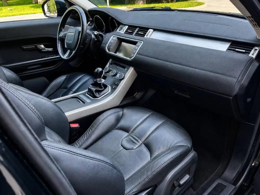 Melns Land Rover Range Rover Evoque 2014 Jelgava, ar dzinēja tilpumu 2.20 L un nobraukumu 201 tūkst. km par 9990 €, foto 10 vietnē AUTOMOTO.COM.LV