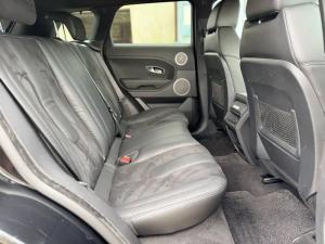 Melns Land Rover Range Rover Evoque 2014 Rīga, ar dzinēja tilpumu 2.20 L un nobraukumu 211 tūkst. km par 9995 €, foto 18 vietnē AUTOMOTO.COM.LV
