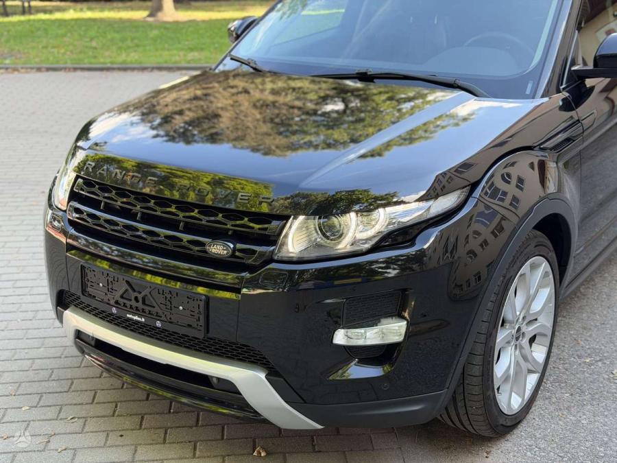 Black Land Rover Range Rover Evoque 2014 in Utena, with an engine capacity of 2.18 L and mileage of 240 thousand km for 11950 €, photo 5 on AUTOMOTO.COM.LV