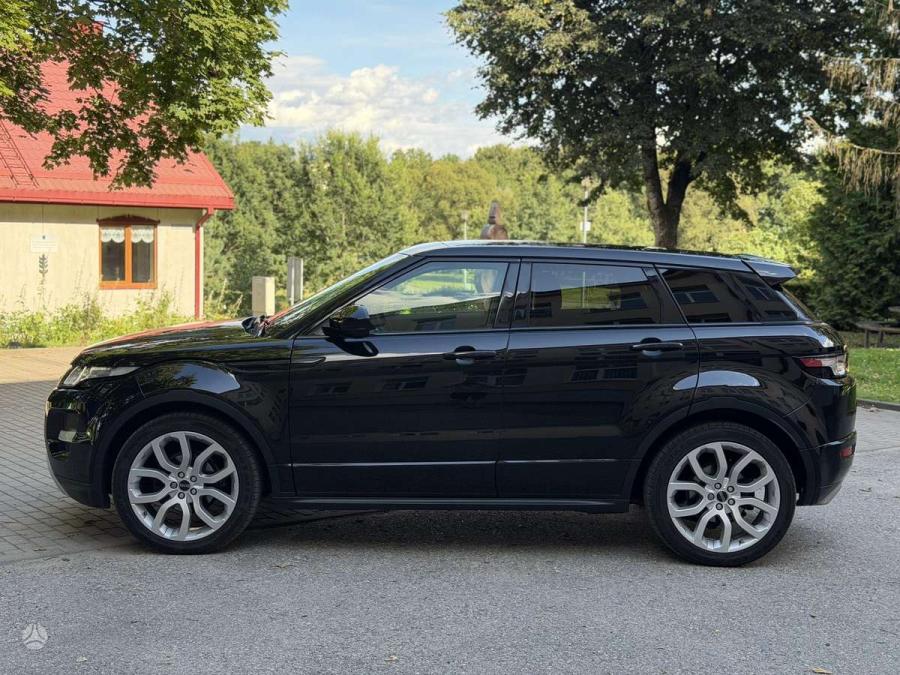 Black Land Rover Range Rover Evoque 2014 in Utena, with an engine capacity of 2.18 L and mileage of 240 thousand km for 11950 €, photo 7 on AUTOMOTO.COM.LV