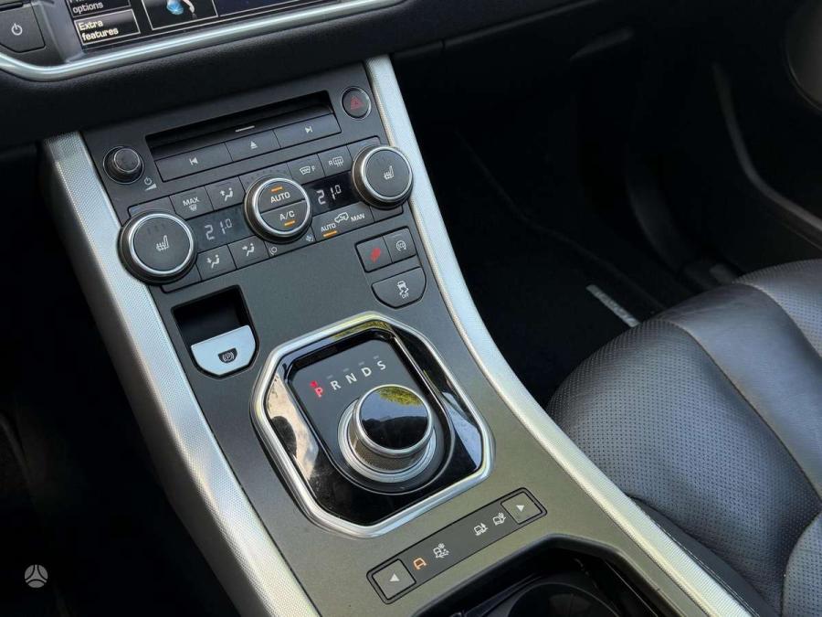 Black Land Rover Range Rover Evoque 2014 in Utena, with an engine capacity of 2.18 L and mileage of 240 thousand km for 11950 €, photo 25 on AUTOMOTO.COM.LV