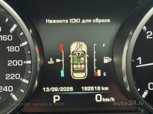 Black Land Rover Range Rover Evoque 2014 in Tallinn, with an engine capacity of 2.20 L and mileage of 183 thousand km for 12499 €, photo 53 on AUTOMOTO.COM.LV