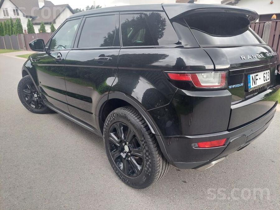 Black Land Rover Range Rover Evoque 2015 in Riga, with an engine capacity of 2.00 L and mileage of 0 thousand km for 16755 €, photo 6 on AUTOMOTO.COM.LV