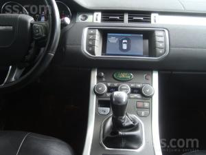 Black Land Rover Range Rover Evoque 2015 in Riga, with an engine capacity of 2.00 L and mileage of 117 thousand km for 16790 €, photo 21 on AUTOMOTO.COM.LV