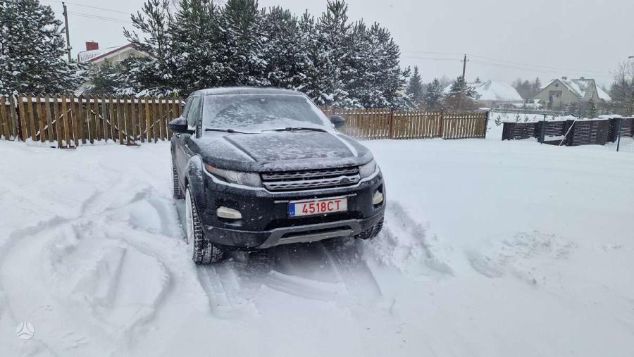 Black Land Rover Range Rover Evoque 2015 in Vilnius, with an engine capacity of 2.00 L and mileage of 202 thousand km for 14900 €, photo 2 on AUTOMOTO.COM.LV