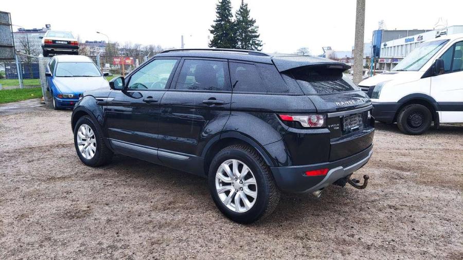 Melns Land Rover Range Rover Evoque 2015 Klaipėda, ar dzinēja tilpumu 2.00 L un nobraukumu 200 tūkst. km par 10500 €, foto 4 vietnē AUTOMOTO.COM.LV