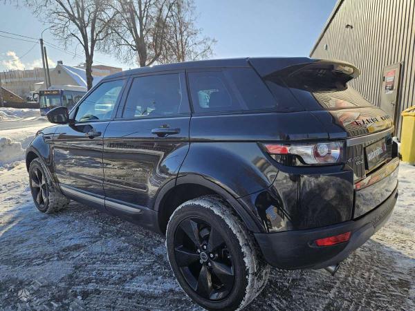 Black Land Rover Range Rover Evoque 2015 in Siauliai, with an engine capacity of 2.18 L and mileage of 279 thousand km for 8450 €, photo 5 on AUTOMOTO.COM.LV