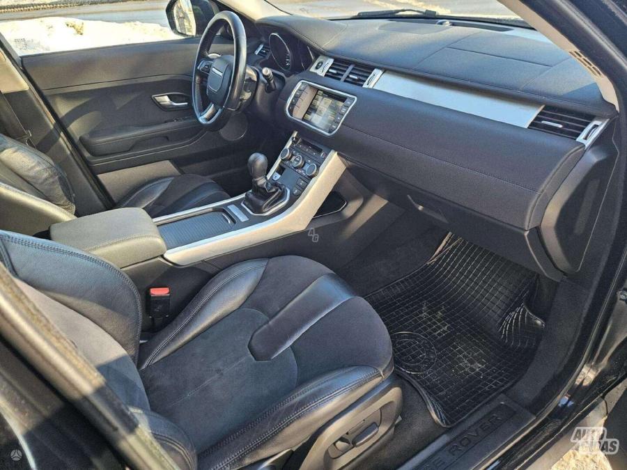 Melns Land Rover Range Rover Evoque 2015 Šauļi, ar dzinēja tilpumu 2.20 L un nobraukumu 279 tūkst. km par 8450 €, foto 14 vietnē AUTOMOTO.COM.LV