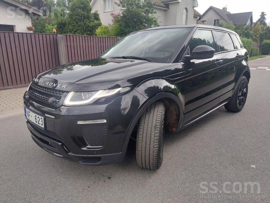 Black Land Rover Range Rover Evoque 2015 in Riga, with an engine capacity of 2.00 L and mileage of 0 thousand km for 15295 €, photo 1 on AUTOMOTO.COM.LV