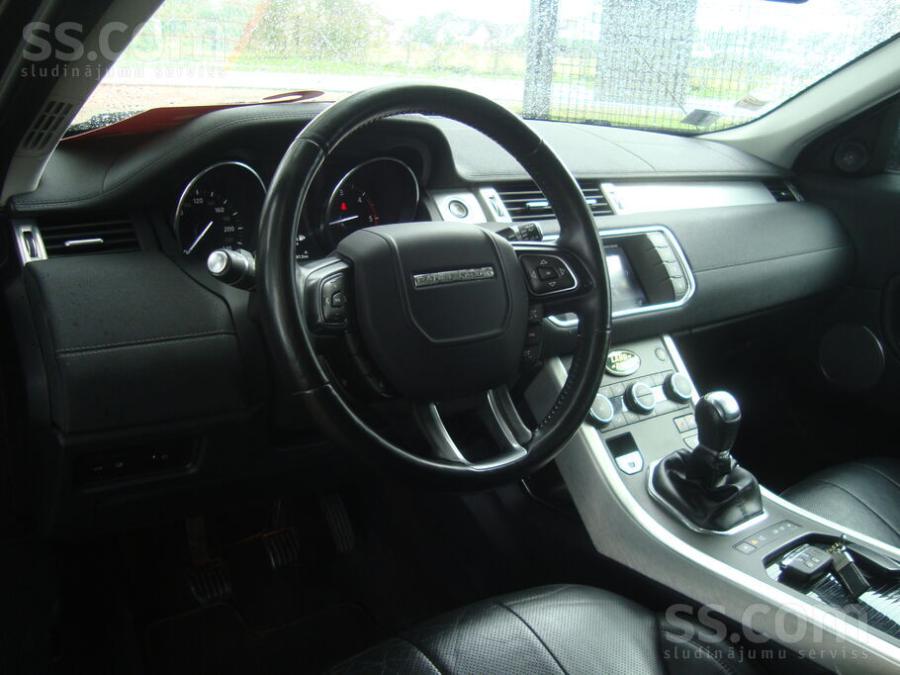 Black Land Rover Range Rover Evoque 2015 in Riga, with an engine capacity of 2.00 L and mileage of 117 thousand km for 16500 €, photo 10 on AUTOMOTO.COM.LV