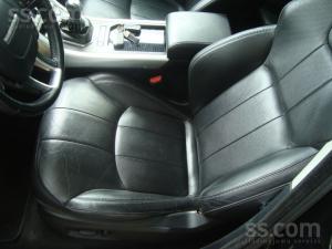 Black Land Rover Range Rover Evoque 2015 in Riga, with an engine capacity of 2.00 L and mileage of 117 thousand km for 16500 €, photo 13 on AUTOMOTO.COM.LV