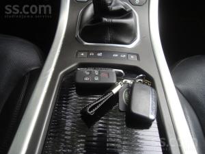 Black Land Rover Range Rover Evoque 2015 in Riga, with an engine capacity of 2.00 L and mileage of 117 thousand km for 16500 €, photo 23 on AUTOMOTO.COM.LV