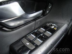 Black Land Rover Range Rover Evoque 2015 in Riga, with an engine capacity of 2.00 L and mileage of 117 thousand km for 16500 €, photo 30 on AUTOMOTO.COM.LV