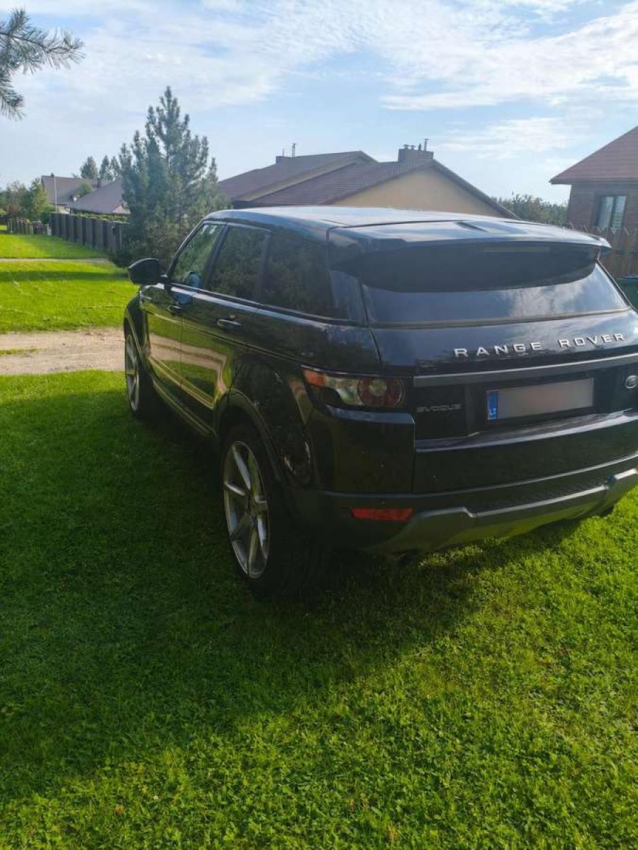 Black Land Rover Range Rover Evoque 2015 in Vilnius, with an engine capacity of 2.00 L and mileage of 200 thousand km for 10500 €, photo 3 on AUTOMOTO.COM.LV