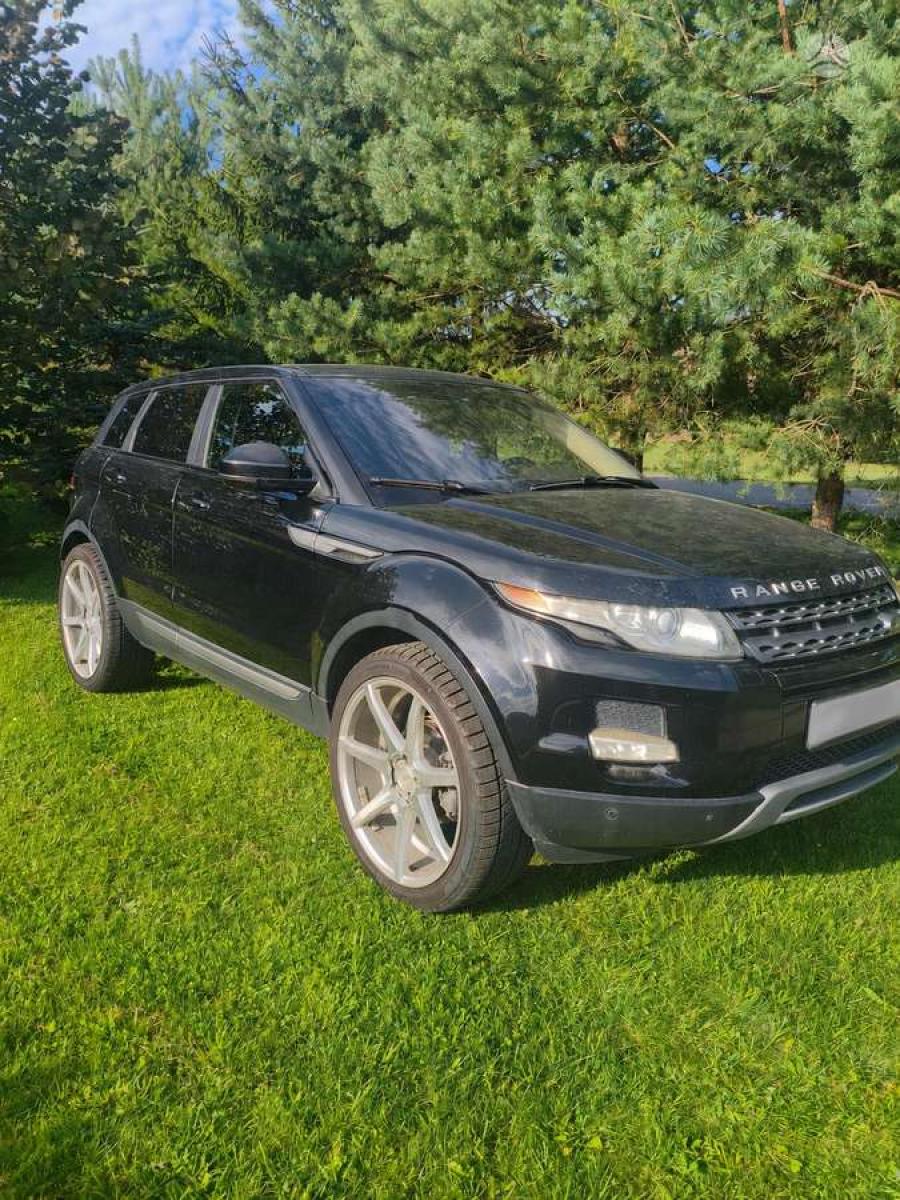 Black Land Rover Range Rover Evoque 2015 in Vilnius, with an engine capacity of 2.00 L and mileage of 200 thousand km for 10500 €, photo 5 on AUTOMOTO.COM.LV