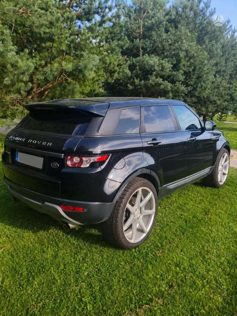 Black Land Rover Range Rover Evoque 2015 in Vilnius, with an engine capacity of 2.00 L and mileage of 200 thousand km for 10500 €, photo 6 on AUTOMOTO.COM.LV