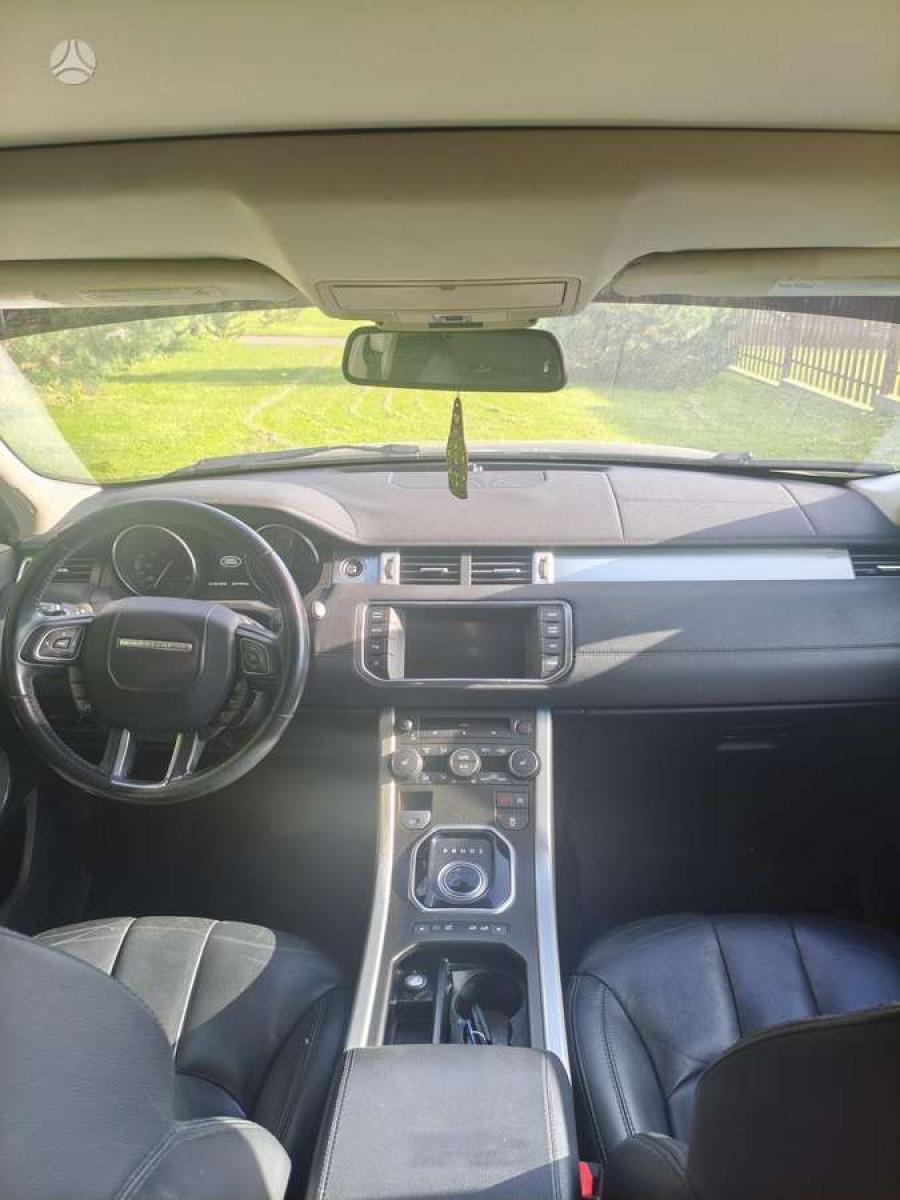 Black Land Rover Range Rover Evoque 2015 in Vilnius, with an engine capacity of 2.00 L and mileage of 200 thousand km for 10500 €, photo 8 on AUTOMOTO.COM.LV