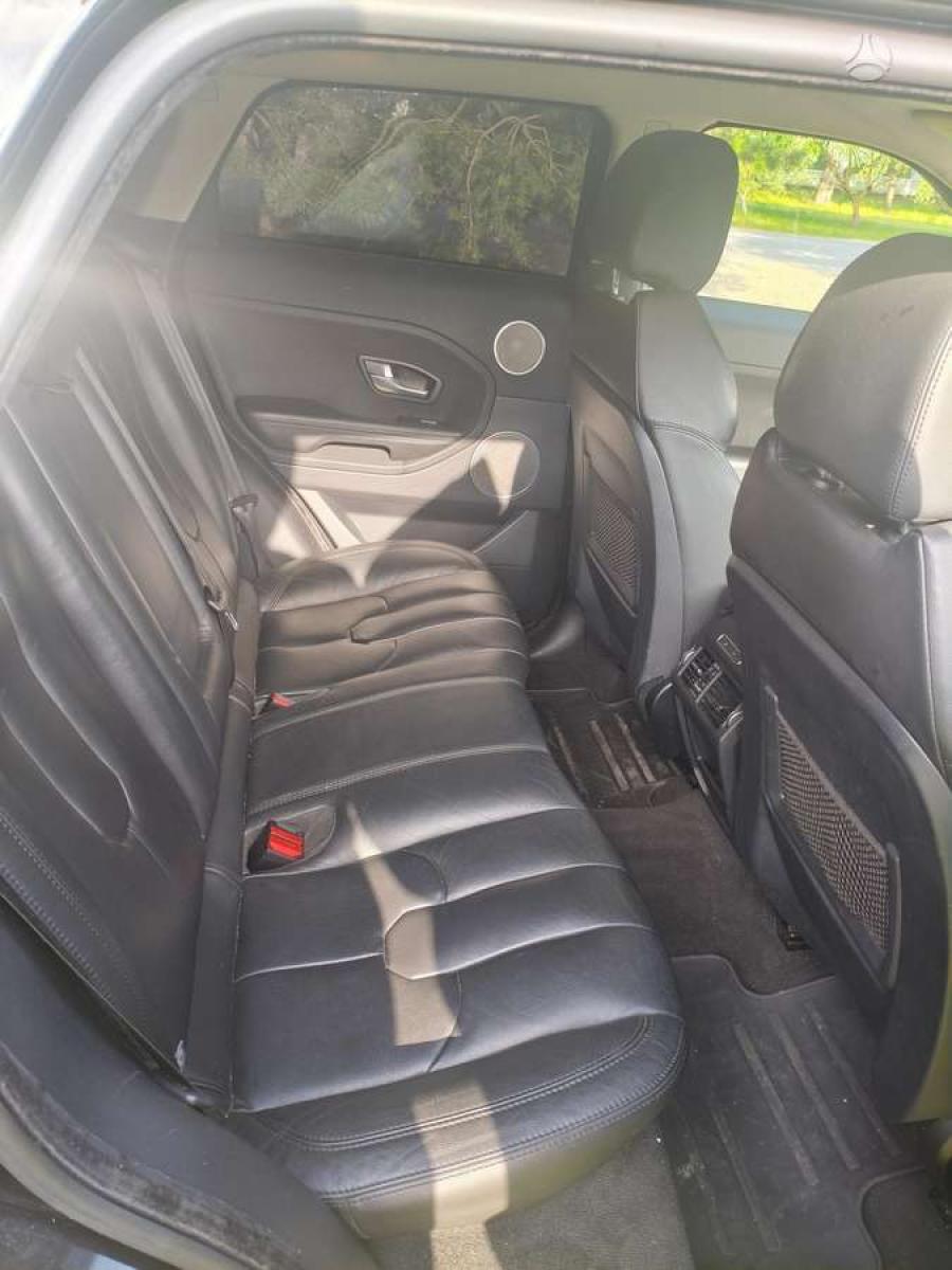 Black Land Rover Range Rover Evoque 2015 in Vilnius, with an engine capacity of 2.00 L and mileage of 200 thousand km for 10500 €, photo 9 on AUTOMOTO.COM.LV