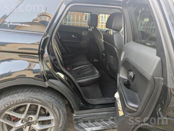 Black Land Rover Range Rover Evoque 2015 in Rezekne, with an engine capacity of 2.20 L and mileage of 192 thousand km for 11500 €, photo 2 on AUTOMOTO.COM.LV