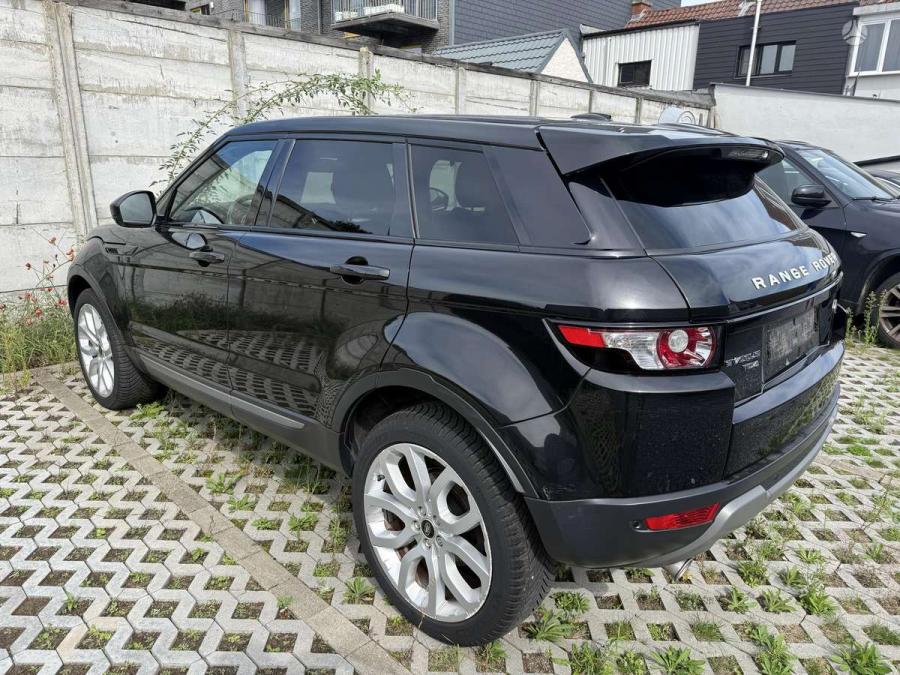 Melns Land Rover Range Rover Evoque 2015 Utena, ar dzinēja tilpumu 2.00 L un nobraukumu 122 tūkst. km par 11500 €, foto 4 vietnē AUTOMOTO.COM.LV