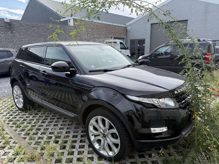 Melns Land Rover Range Rover Evoque 2015 Utena, ar dzinēja tilpumu 2.00 L un nobraukumu 122 tūkst. km par 11500 €, foto 5 vietnē AUTOMOTO.COM.LV