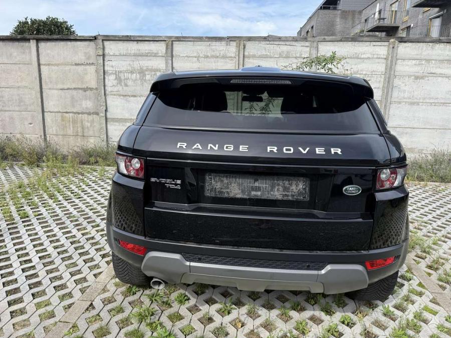 Melns Land Rover Range Rover Evoque 2015 Utena, ar dzinēja tilpumu 2.00 L un nobraukumu 122 tūkst. km par 11500 €, foto 8 vietnē AUTOMOTO.COM.LV