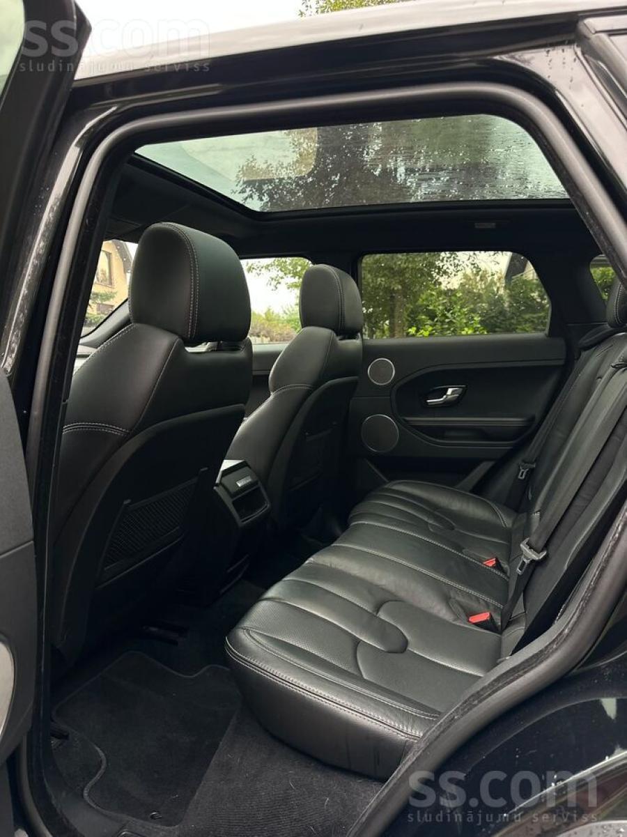 Black Land Rover Range Rover Evoque 2015 in Riga, with an engine capacity of 2.20 L and mileage of 204 thousand km for 13600 €, photo 6 on AUTOMOTO.COM.LV