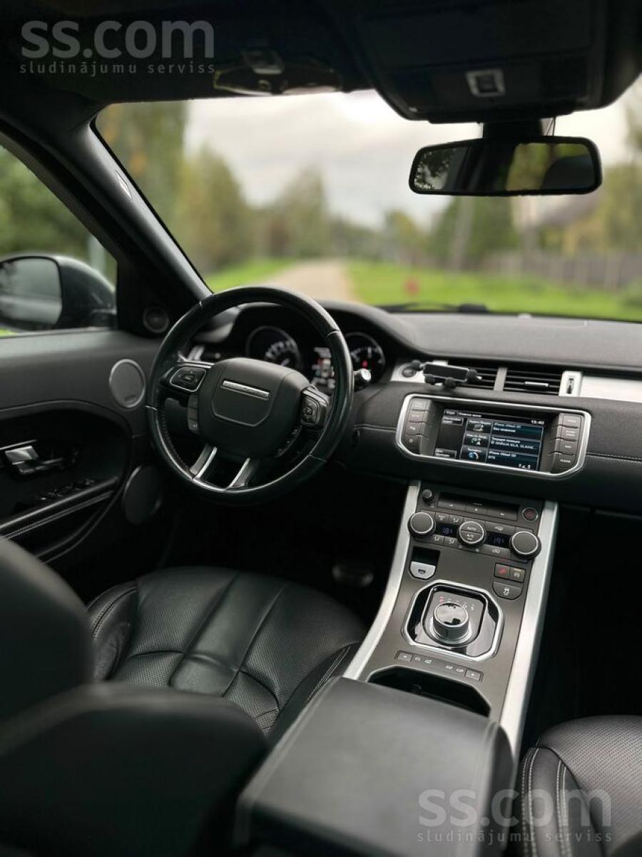 Black Land Rover Range Rover Evoque 2015 in Riga, with an engine capacity of 2.20 L and mileage of 204 thousand km for 13600 €, photo 7 on AUTOMOTO.COM.LV