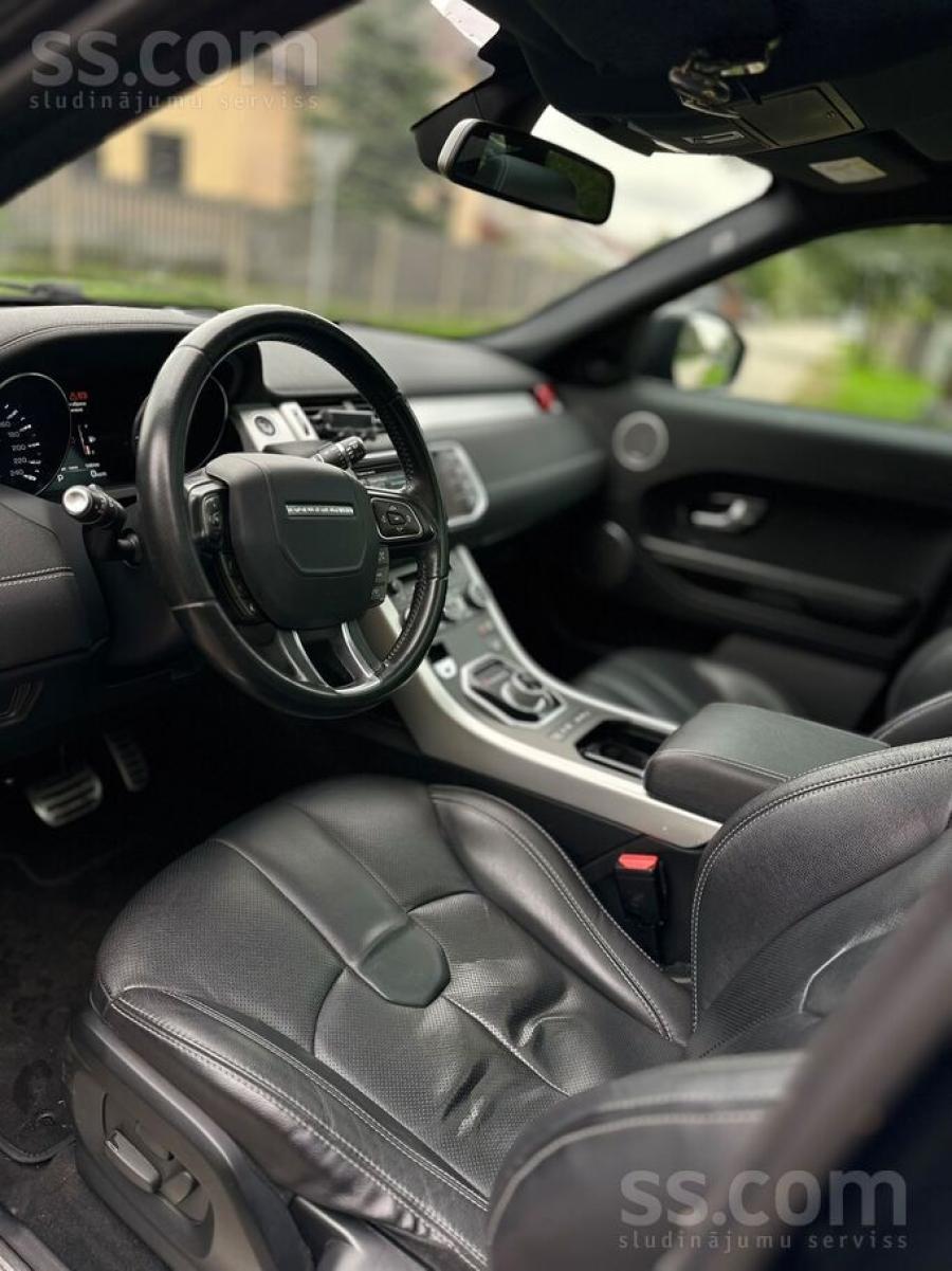 Black Land Rover Range Rover Evoque 2015 in Riga, with an engine capacity of 2.20 L and mileage of 204 thousand km for 13600 €, photo 9 on AUTOMOTO.COM.LV
