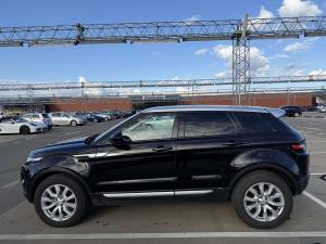 Melns Land Rover Range Rover Evoque 2015 Kauņa, ar dzinēja tilpumu 2.18 L un nobraukumu 152 tūkst. km par 10000 €, foto 7 vietnē AUTOMOTO.COM.LV