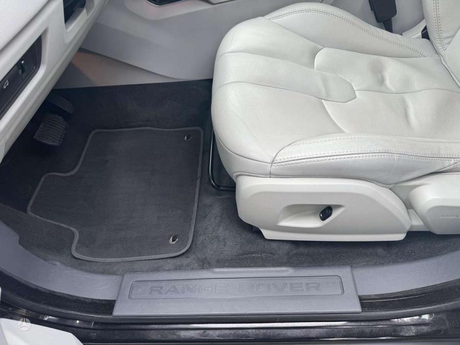 Melns Land Rover Range Rover Evoque 2015 Kauņa, ar dzinēja tilpumu 2.18 L un nobraukumu 152 tūkst. km par 10000 €, foto 12 vietnē AUTOMOTO.COM.LV