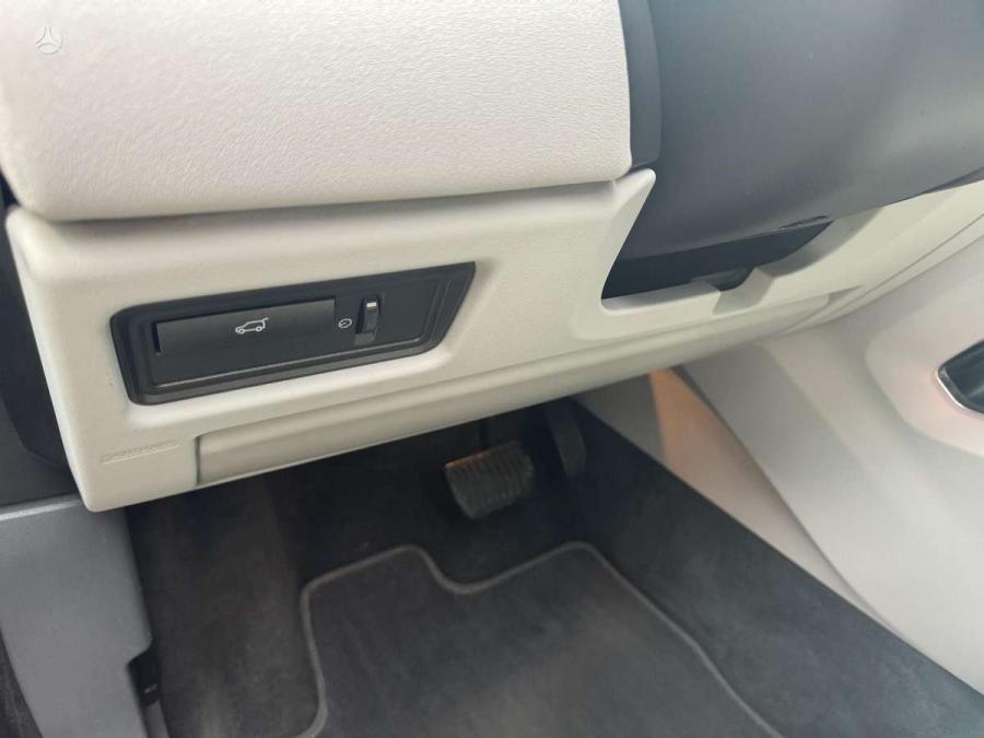 Melns Land Rover Range Rover Evoque 2015 Kauņa, ar dzinēja tilpumu 2.18 L un nobraukumu 152 tūkst. km par 10000 €, foto 14 vietnē AUTOMOTO.COM.LV